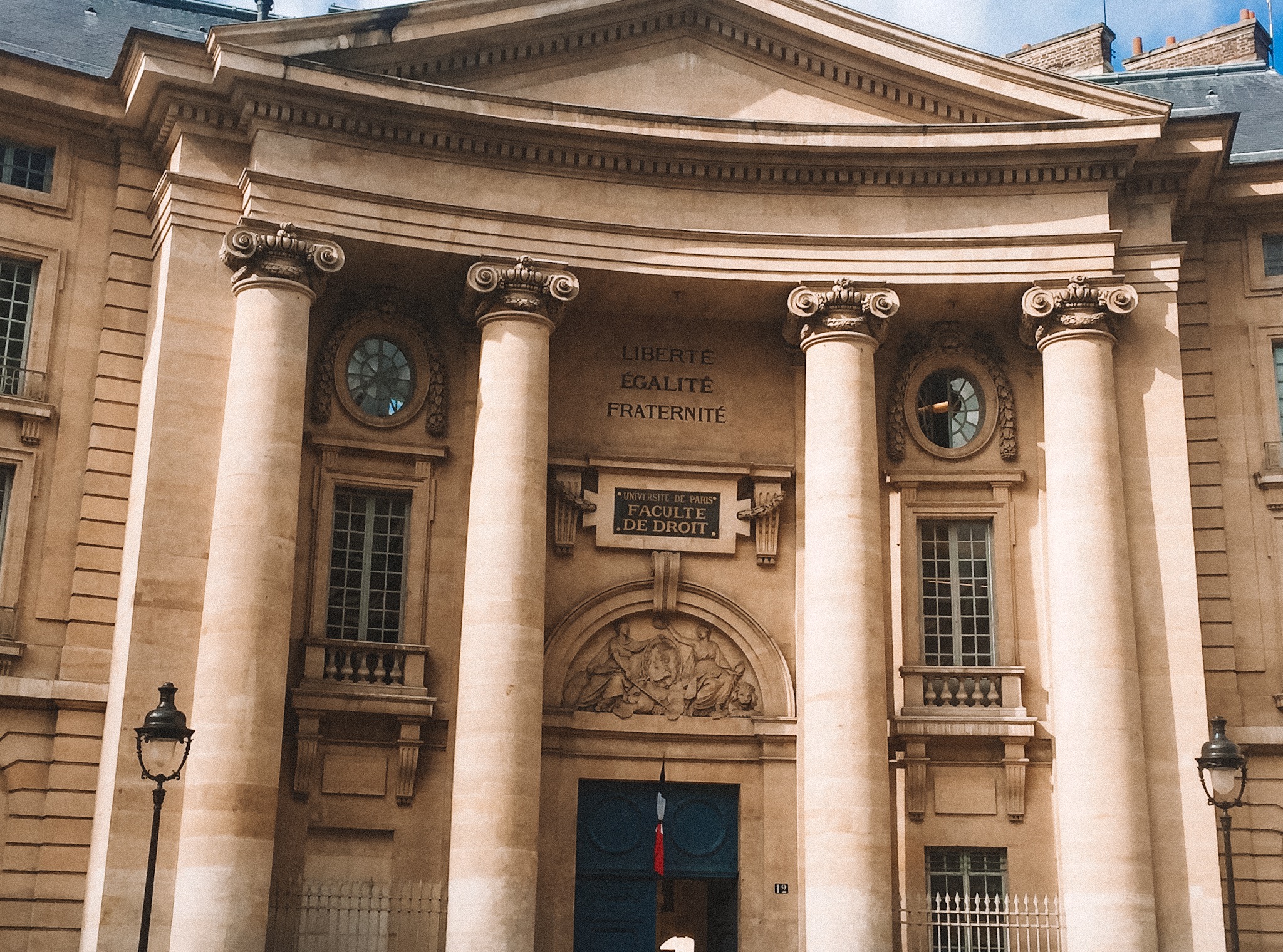 Latin Quarter Paris: Guide to the 5th Arrondissement - elizabeth everywhere